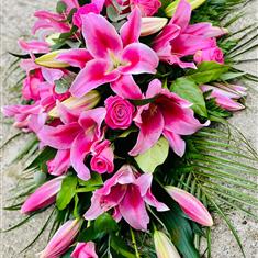 Pink Rose & Lily Teardrop